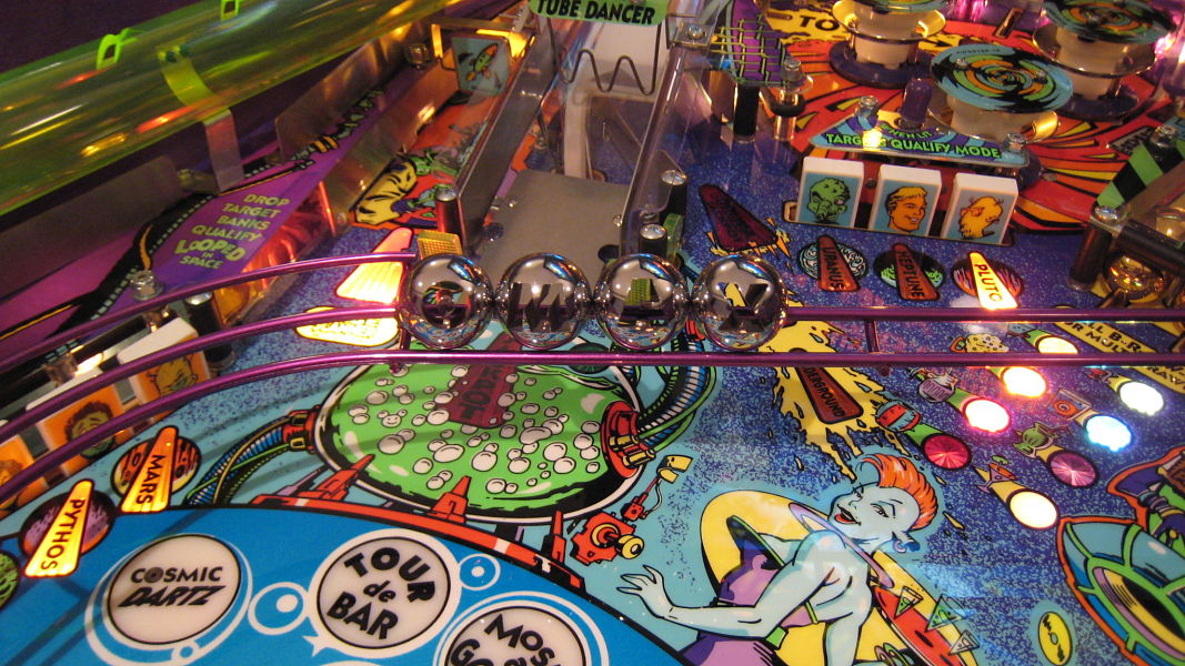 The Mod Couple Pinball